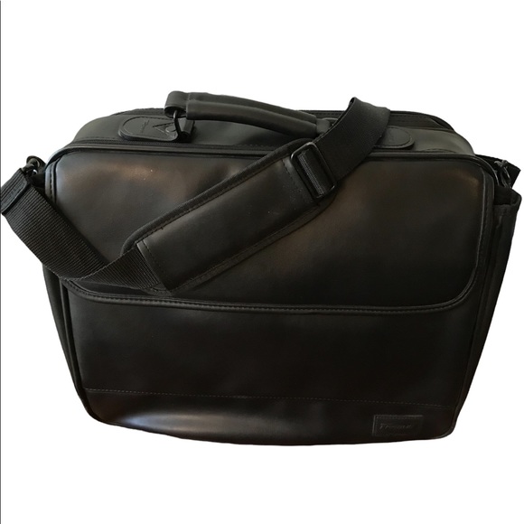 Targus | Bags | Targus Leather Laptop Bag | Poshmark